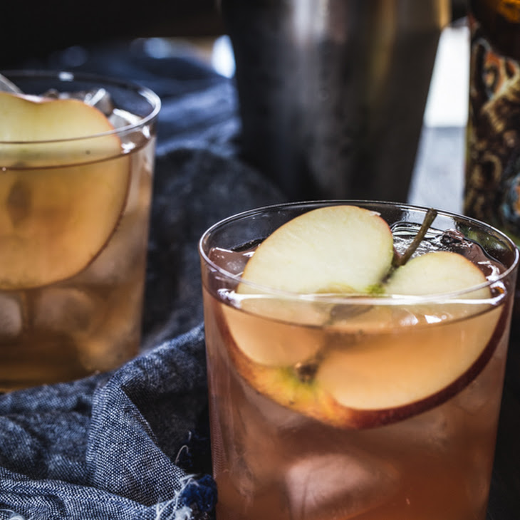 Cranberry Apple Cider Cocktail Recipe